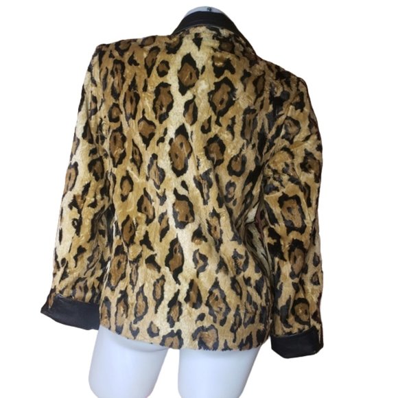 Linda Lundstrom | Jackets & Coats | Linda Lundstrom Leopard Faux Fur ...